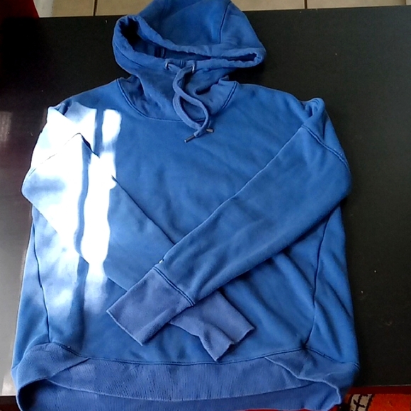 Alia | Shirts | Alia Blue Sweatshirt Vibrant Hoodie | Poshmark